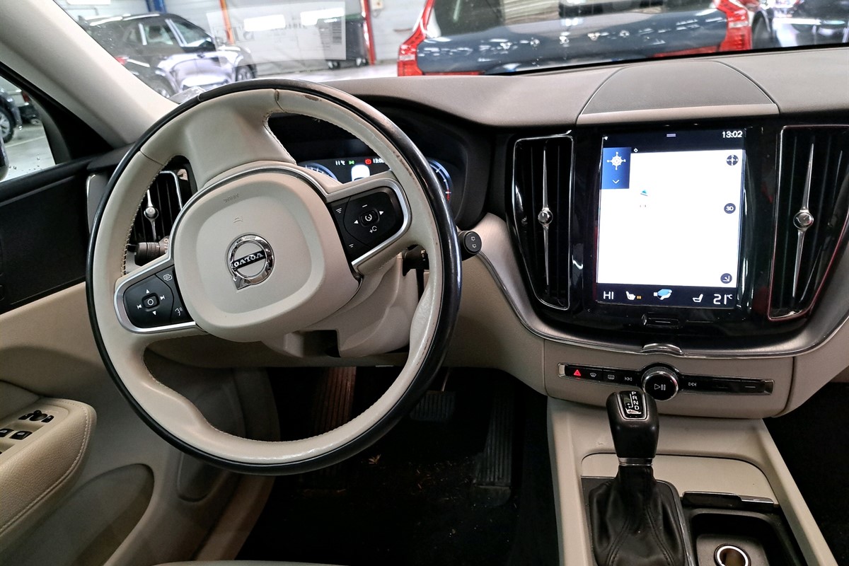 Volvo XC60 D4 BUS 4M BA J19